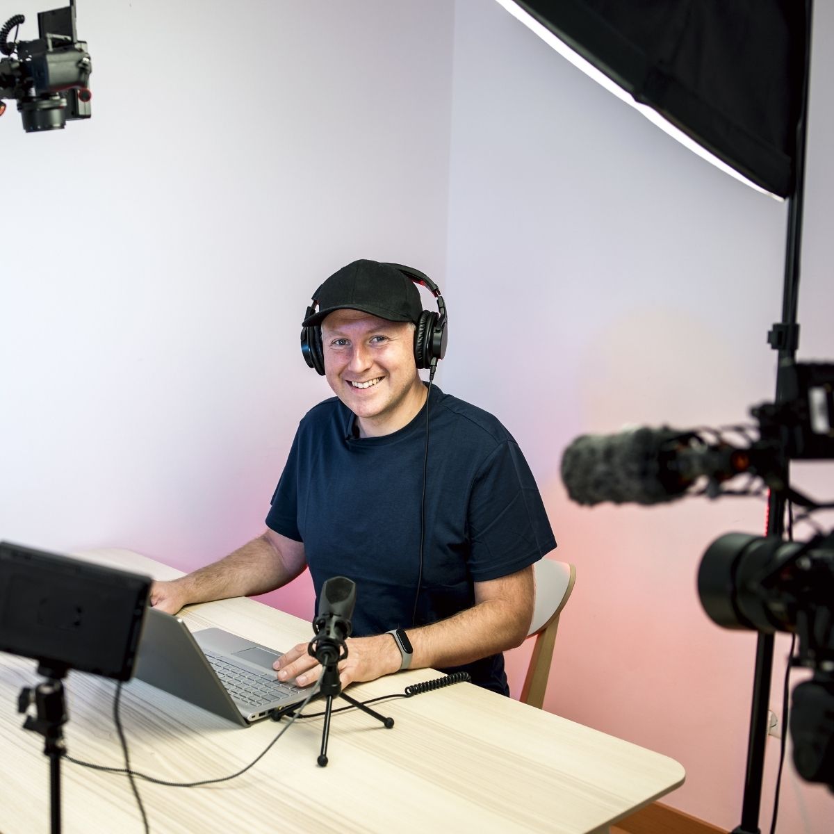 Easy Tips for Improving Live Broadcasts - UltiUber Life