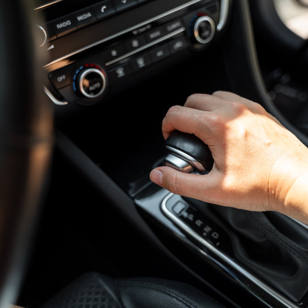 Exploring the Common Types of Vehicle Transmissions - UltiUber Life